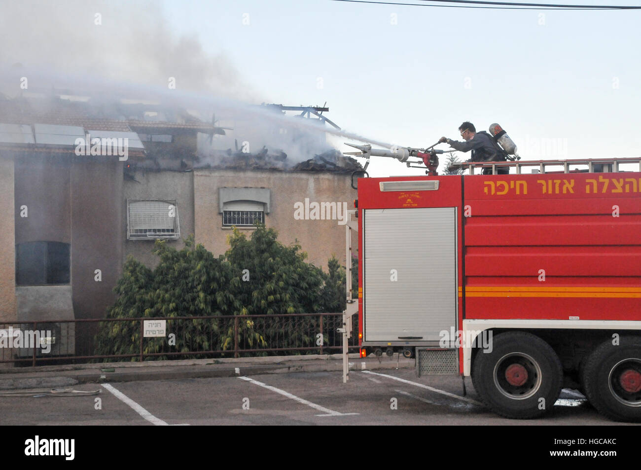 Wild fire in the city of Haifa, Israel in November 2016 Stock Photo - Alamy