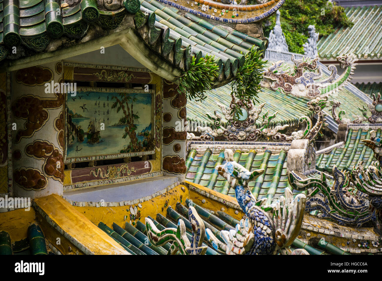 Ornate green temple roof hi-res stock photography and images - Alamy