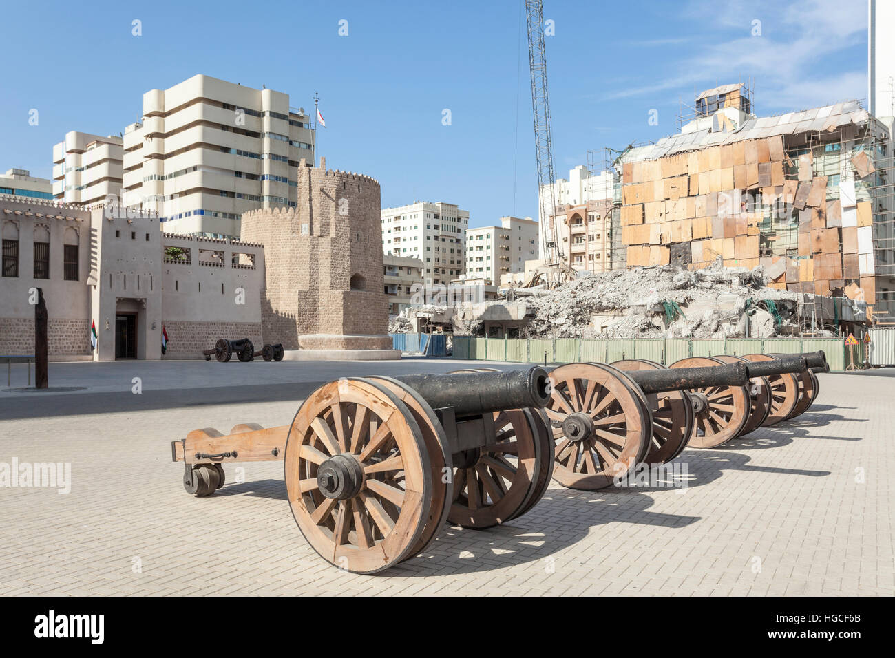 Historic Al Hisn fort in the city of Sharjah Stock Photo - Alamy