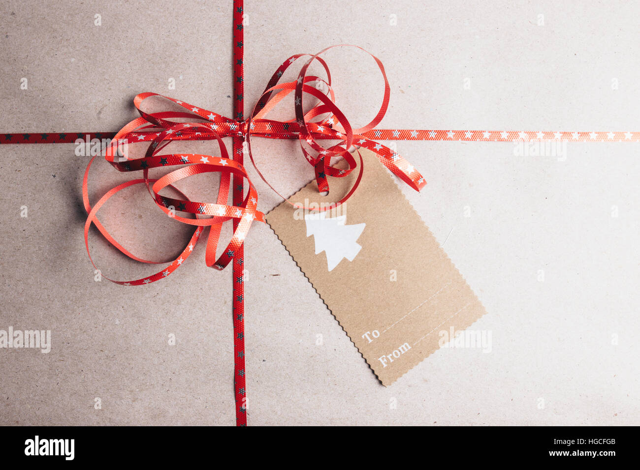 Present box gift tag hi-res stock photography and images - Alamy