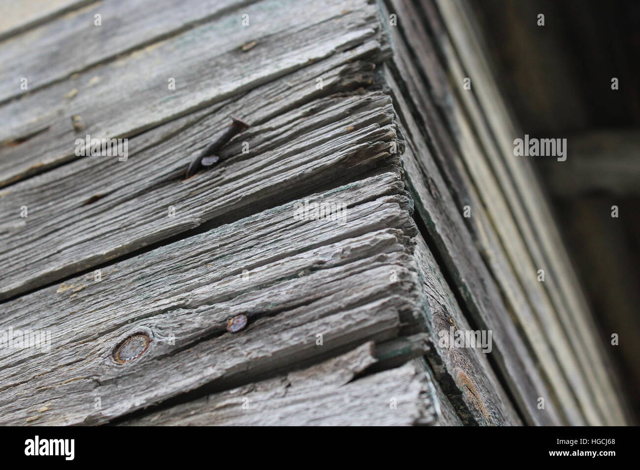 Splintered wood with rusty nails Stock Photo - Alamy
