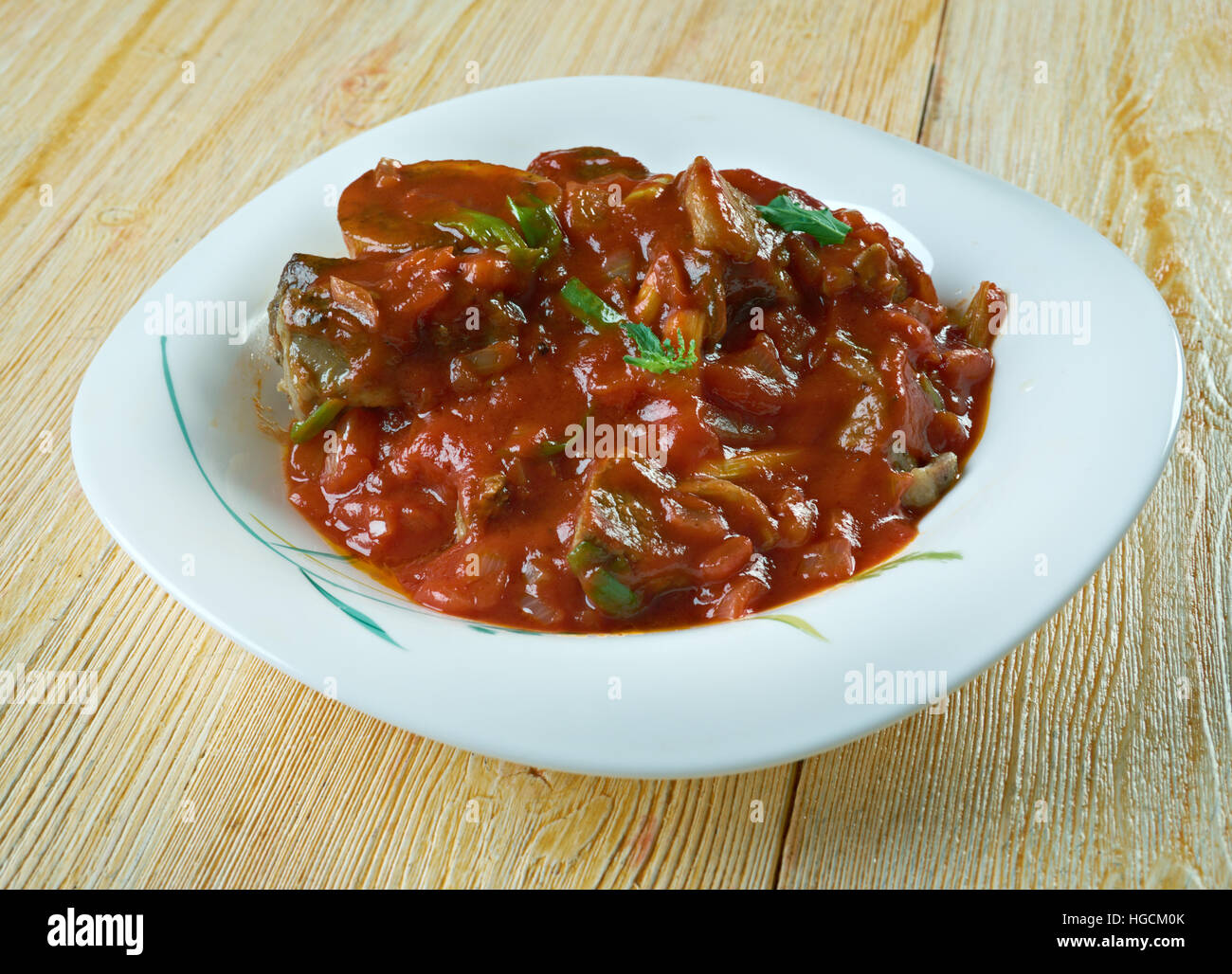 Coda alla vaccinara - modern Roman oxtail stew, made from oxtail and ...