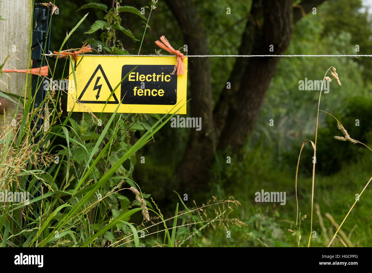 Fence Signs Warning Moulded Electric Fence Sign Safety Sign Electric ...