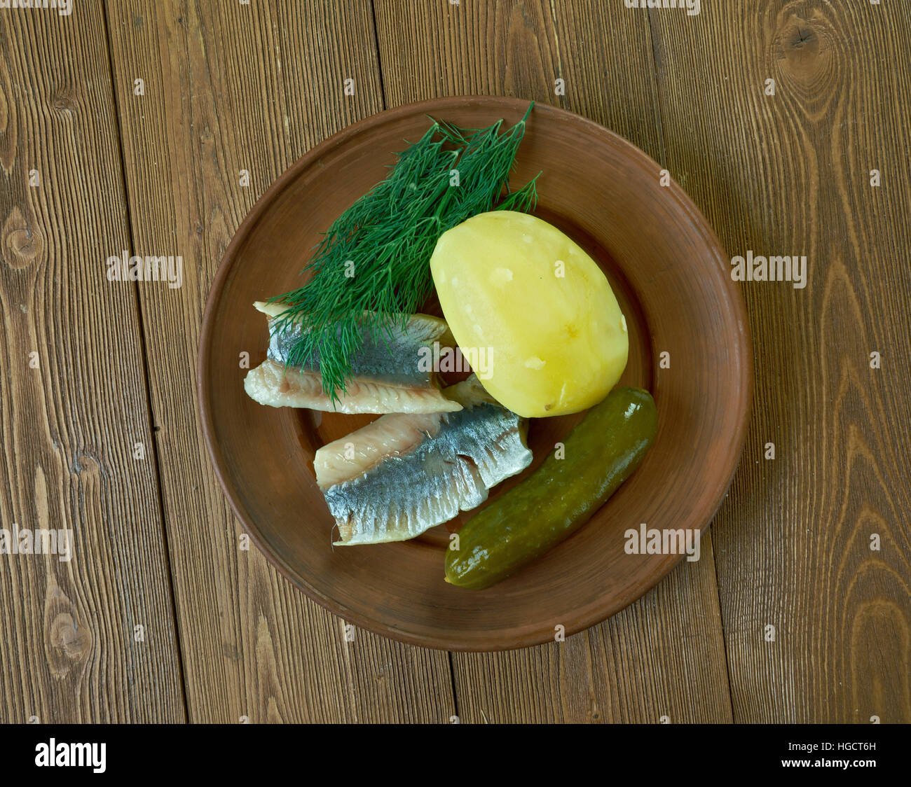 sillilautanen - plate of assorted herring - Finnish traditional dinner ...
