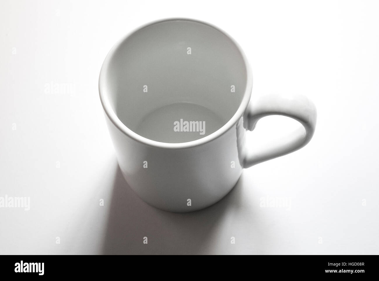 Empty white coffee mug Stock Photo - Alamy