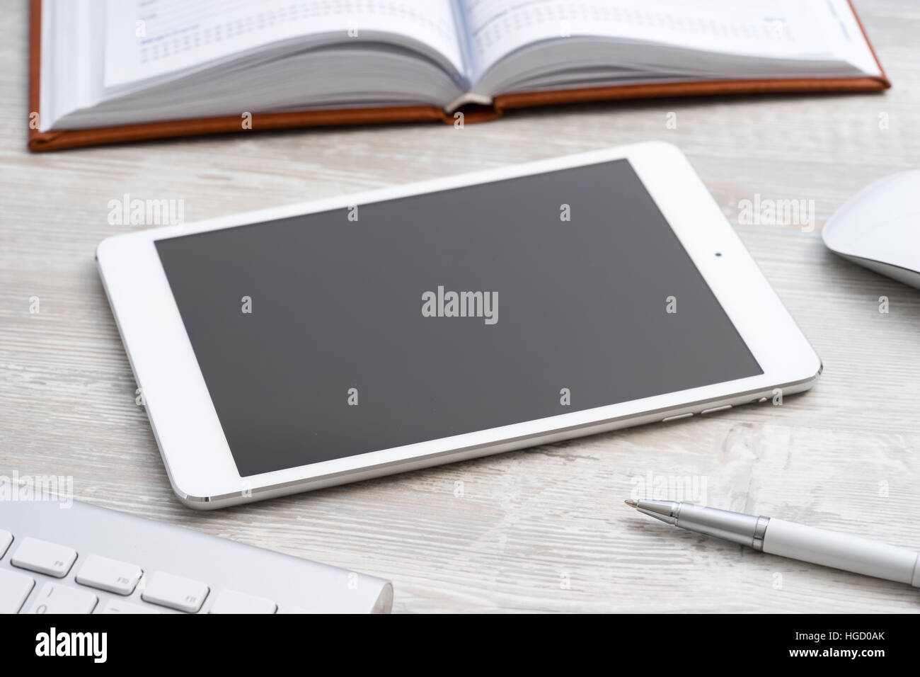 Grey table note pad laptop hi-res stock photography and images - Alamy