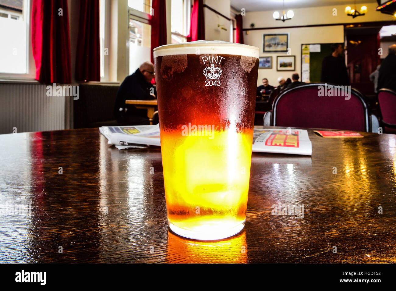 A pint glass etched hi-res stock photography and images - Alamy