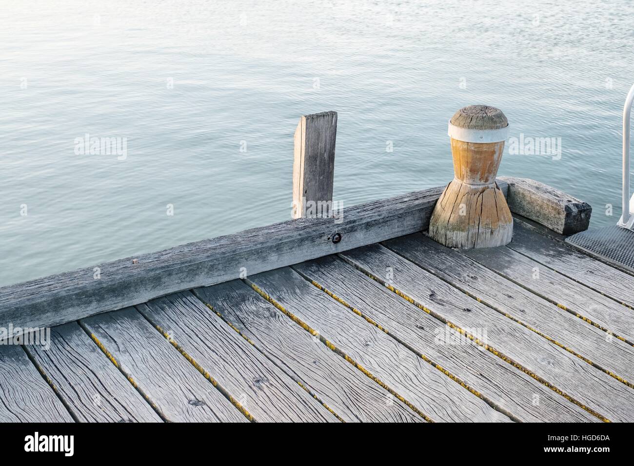 old wood bridge pier Stock Photo - Alamy