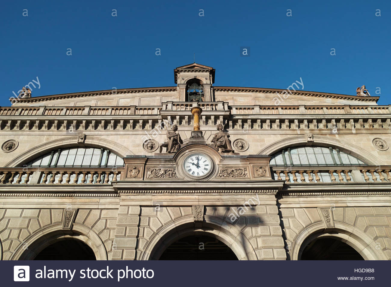 Zürich Hauptbahnhof High Resolution Stock Photography and Images - Alamy