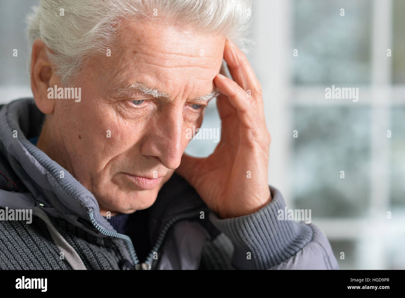 Close up old man headache hi-res stock photography and images - Alamy