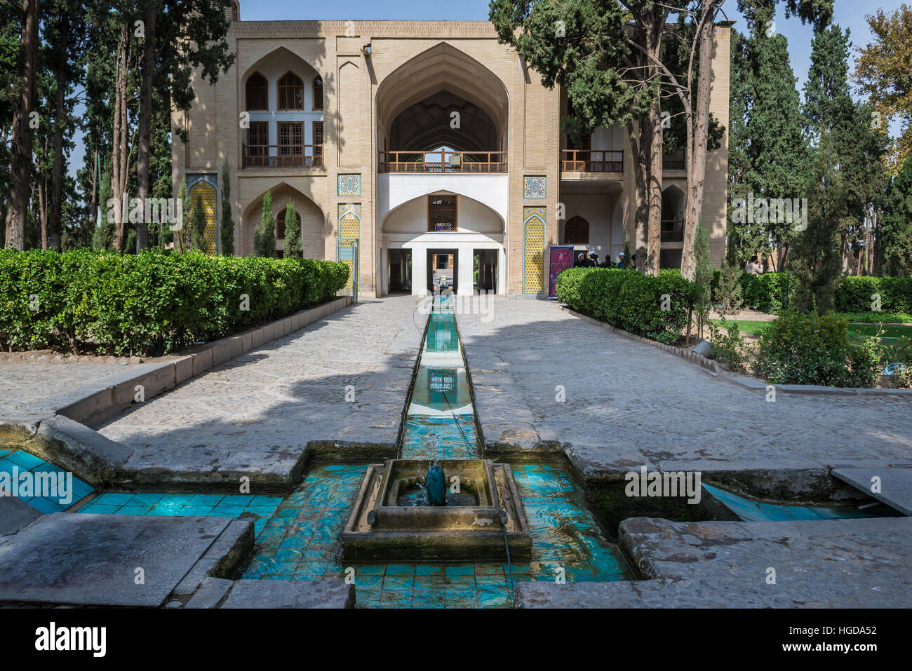 Fountain and central pavilion in oldest extant Persian garden in Iran ...