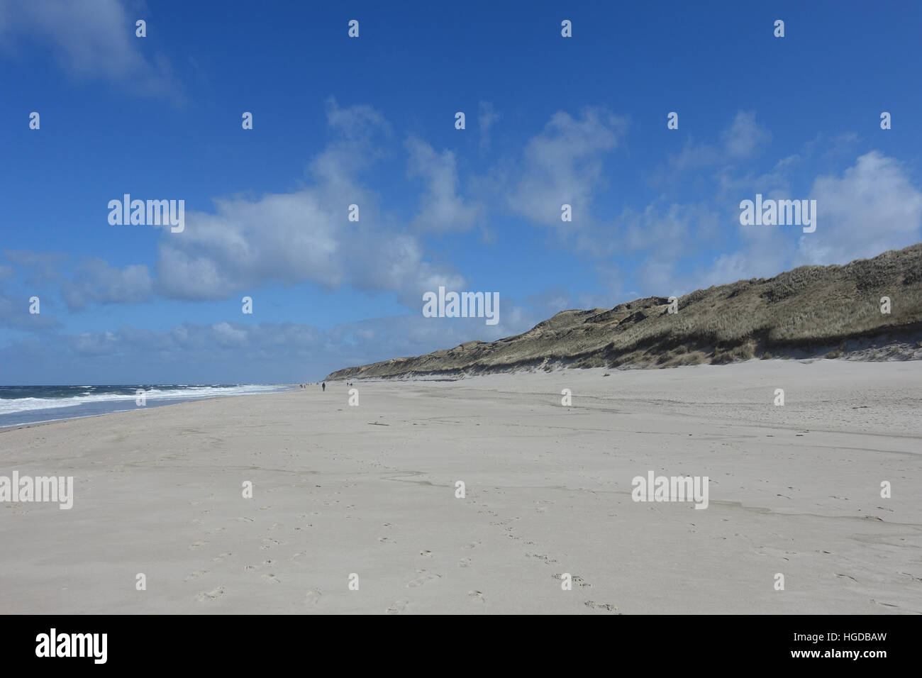 Red cliff beach hi-res stock photography and images - Alamy