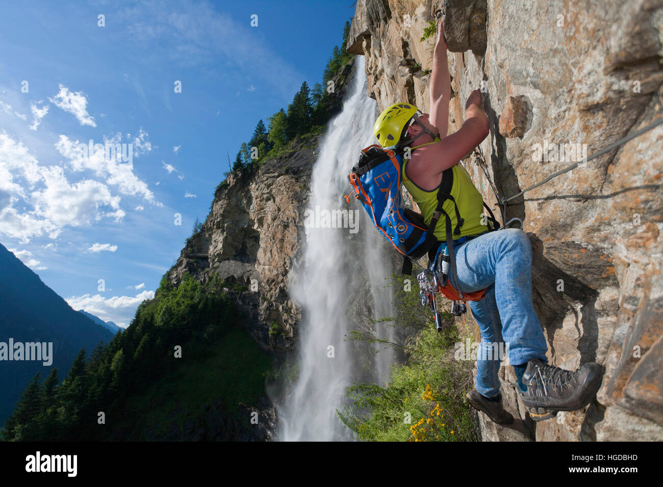 Rock climbing in the alps hi-res stock photography and images - Alamy