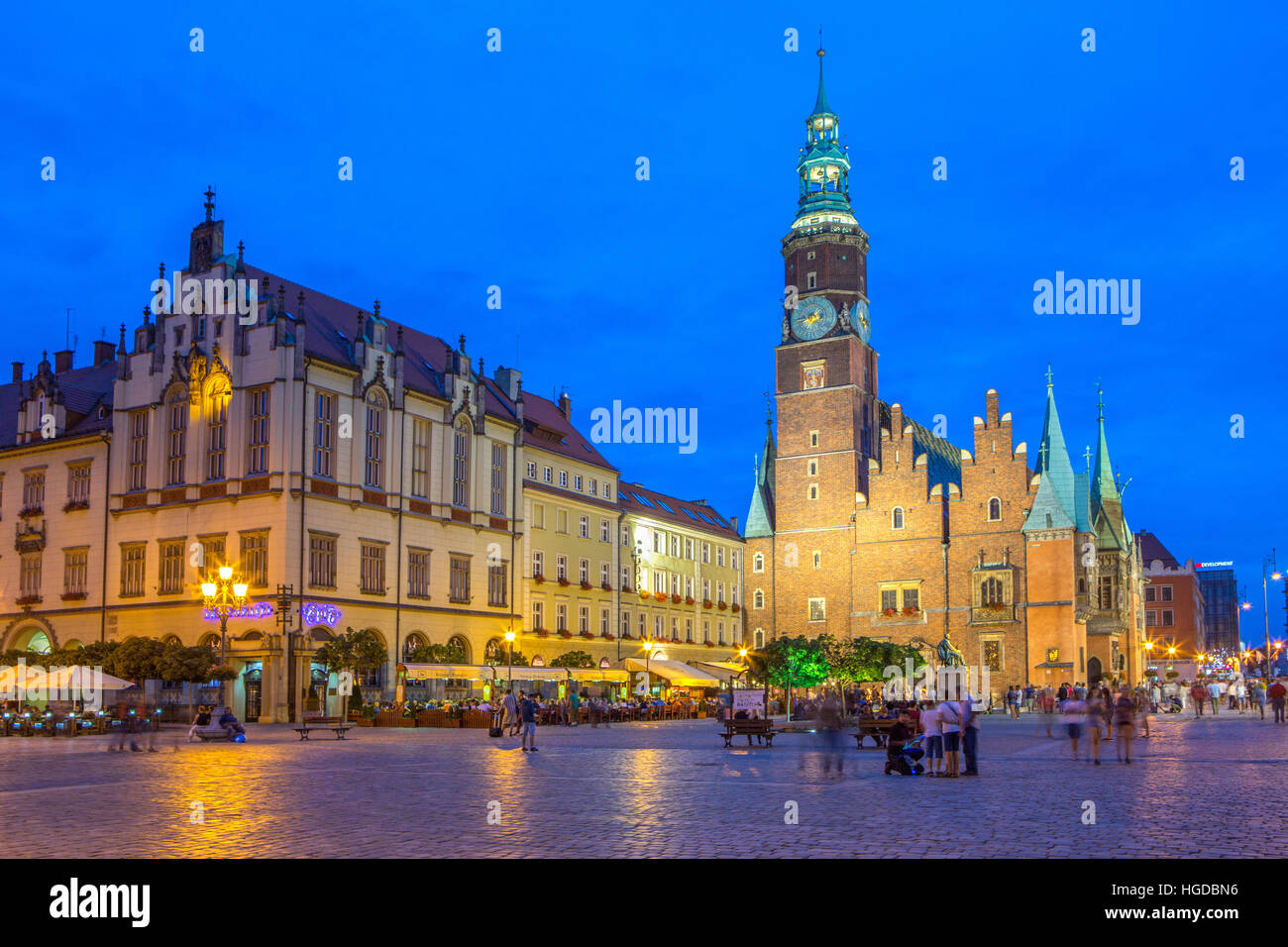 Wroclaw night hi-res stock photography and images - Alamy