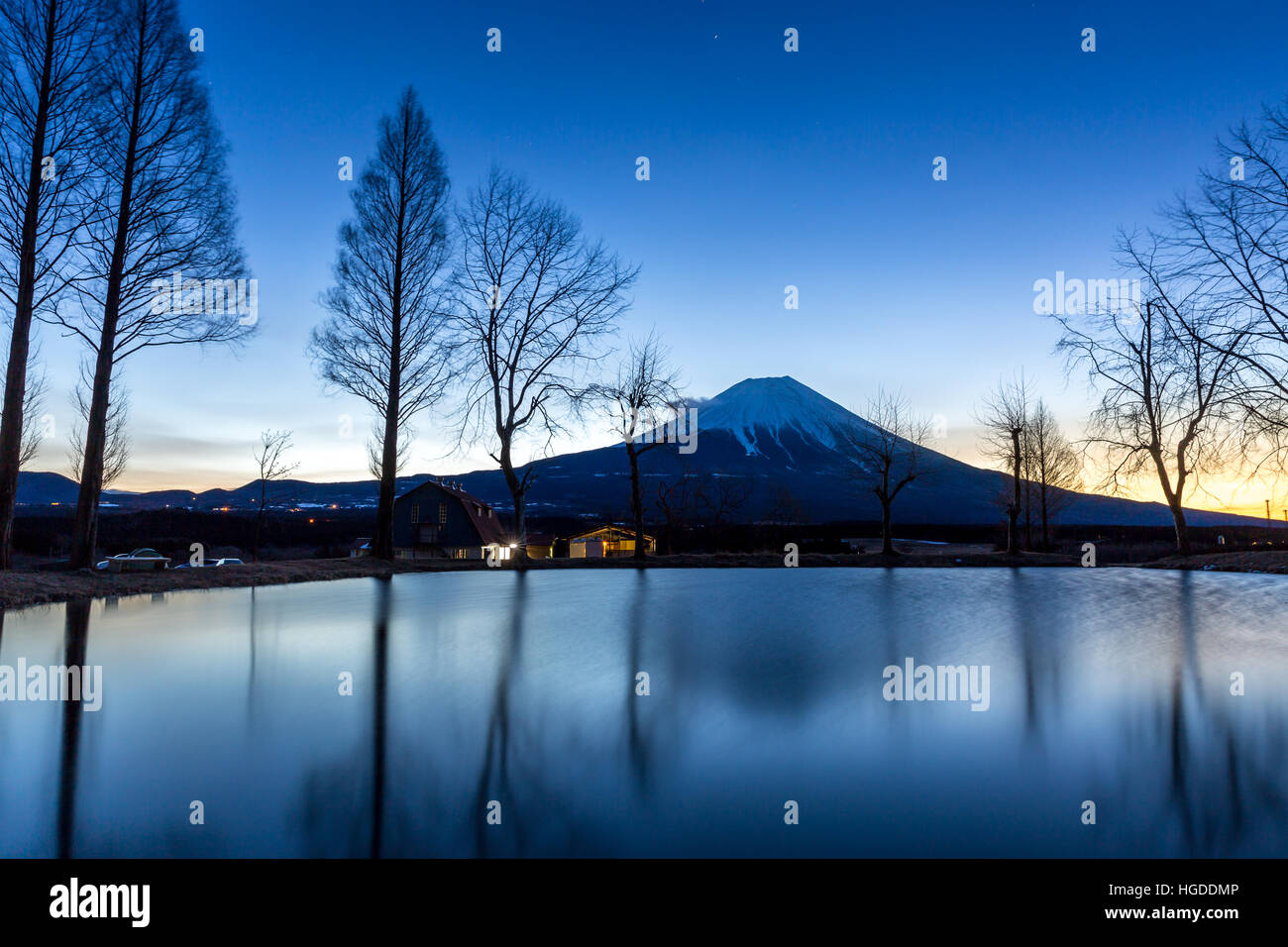 Dramatic mount fuji hi-res stock photography and images - Alamy