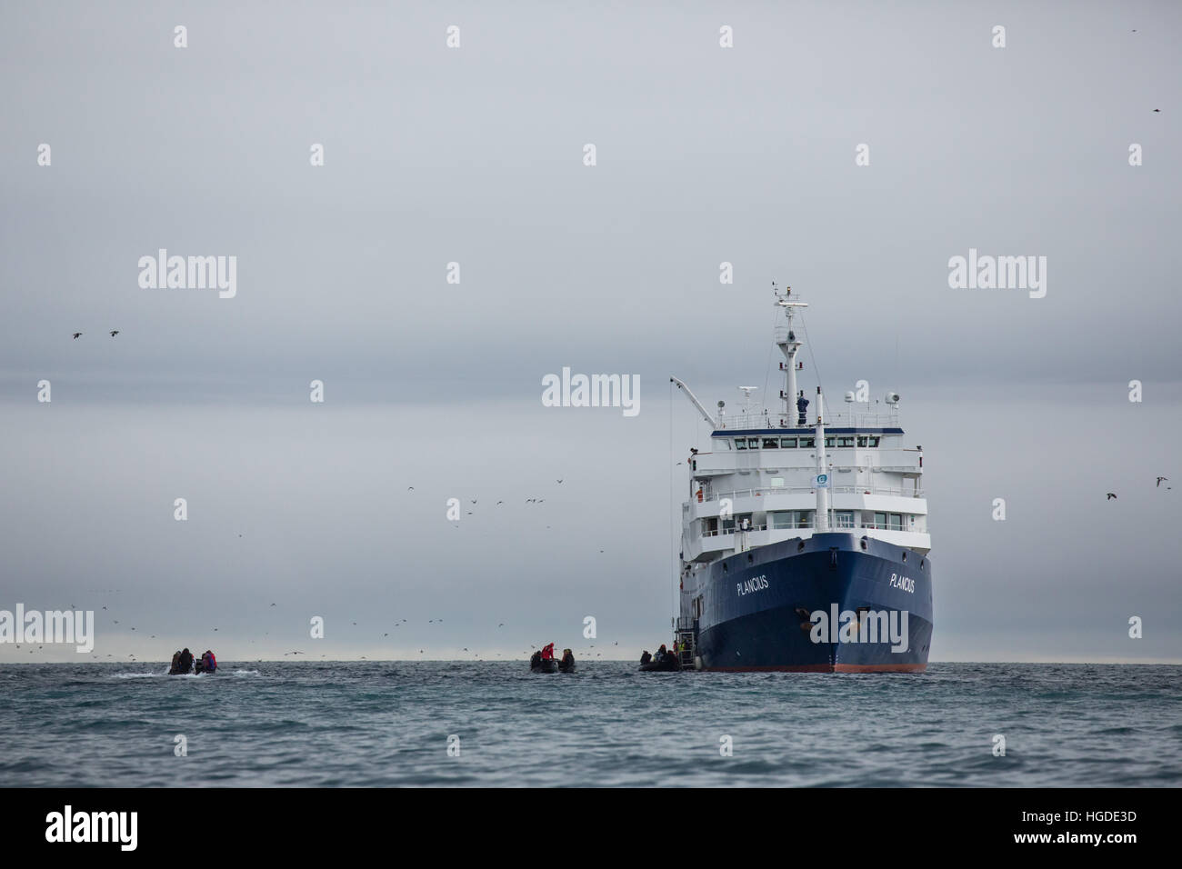 Spitsbergen, Svalbard, Alkefjellet, ship Stock Photo - Alamy