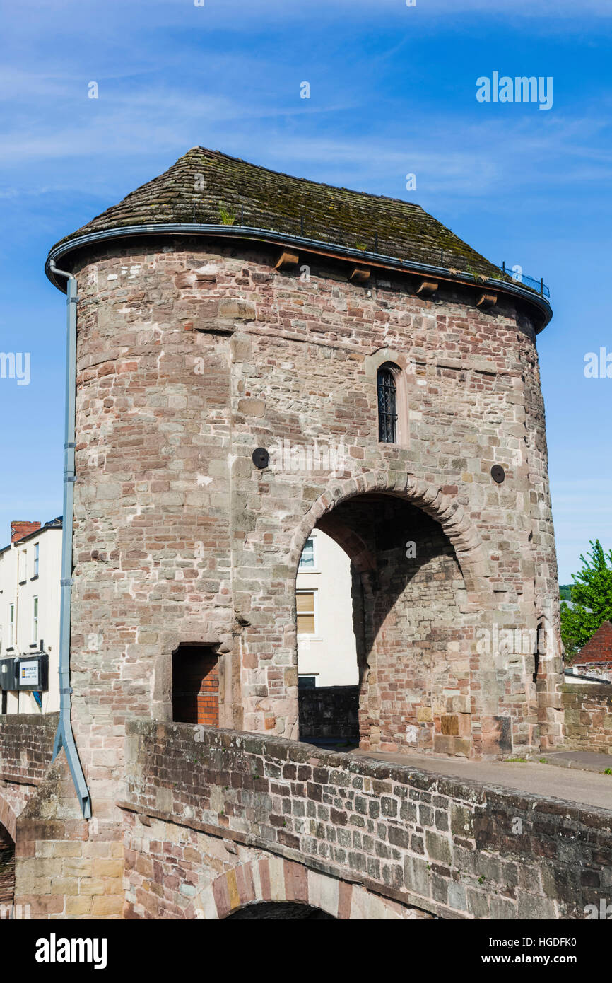 Monnow bridge hi-res stock photography and images - Alamy