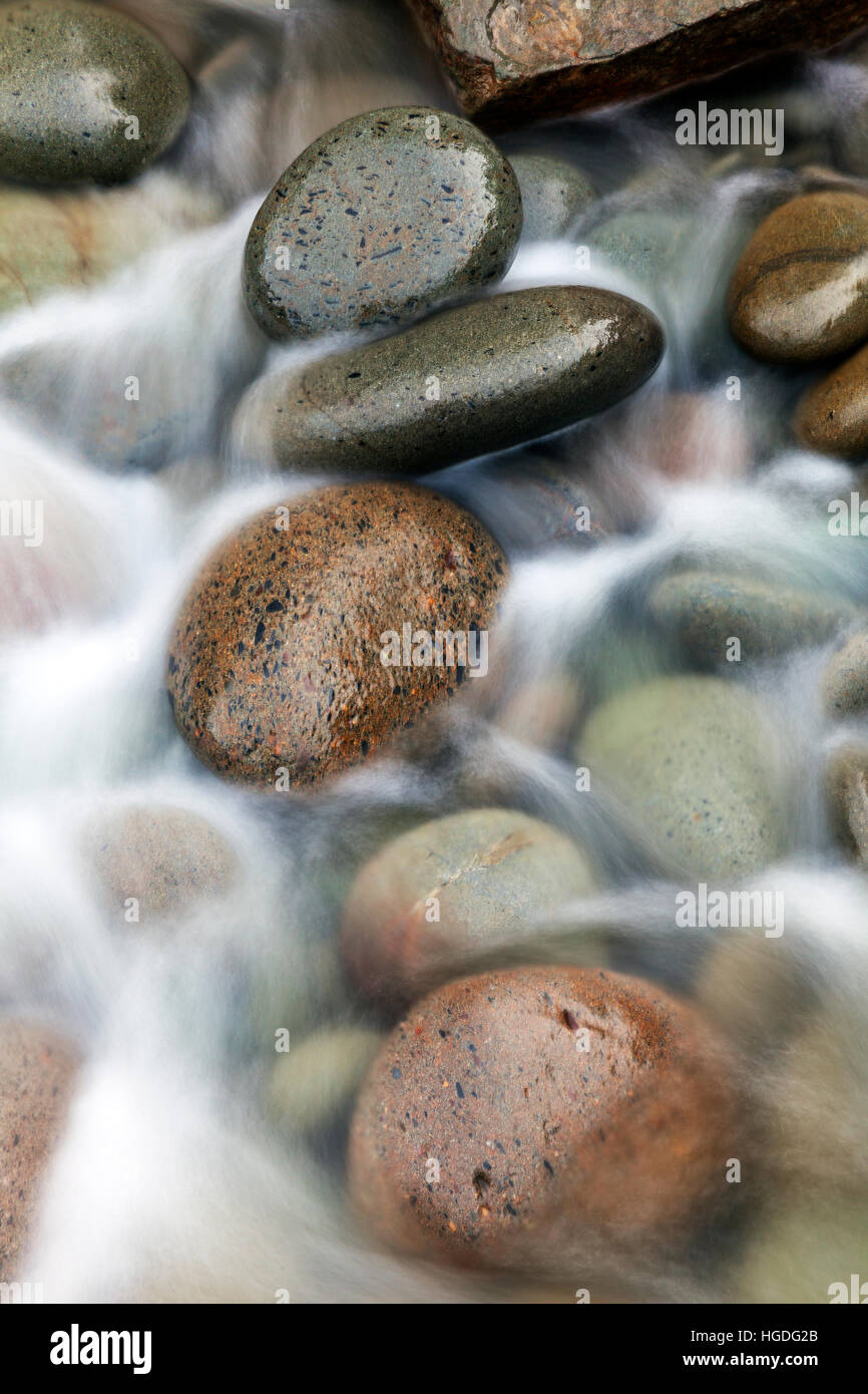 Clean rocks hi-res stock photography and images - Alamy