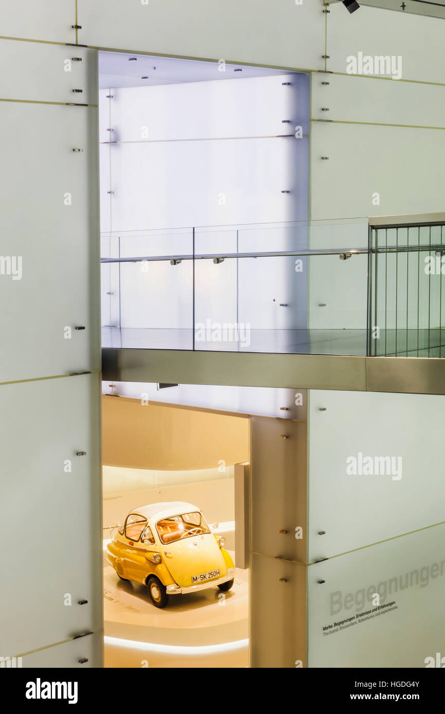 Cars museum museums interior hi-res stock photography and images - Alamy