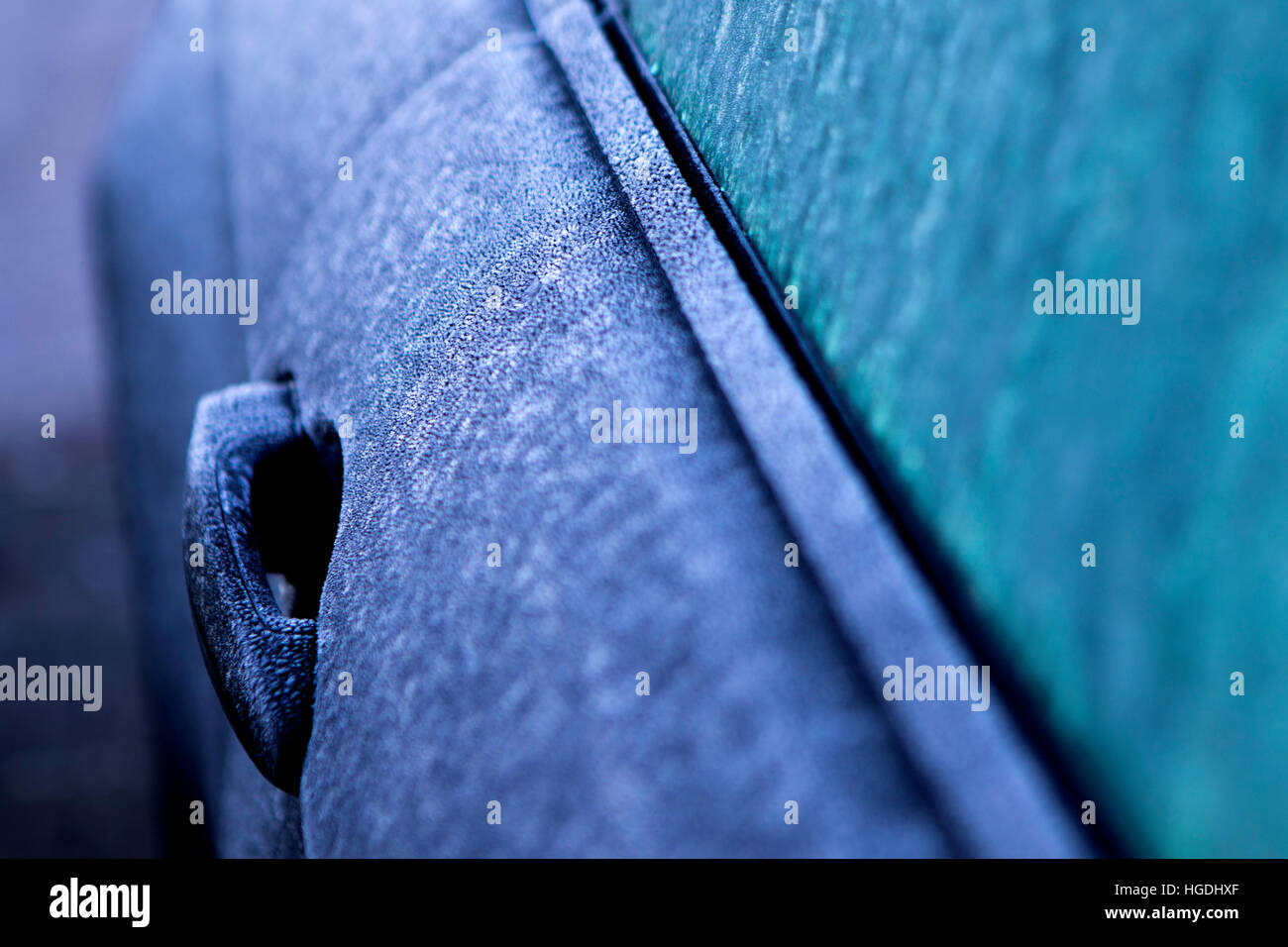 Ice handle hi-res stock photography and images - Alamy
