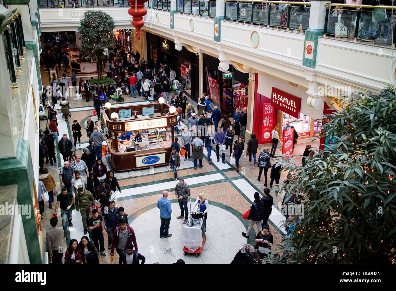 Inside the intu Trafford Centre shopping centre in Manchester Stock ...