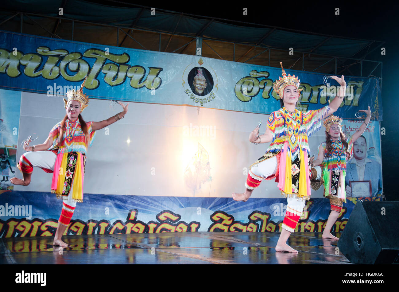 Manora dance is a traditional dance performance art of the South for ...