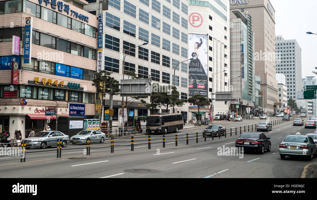 Street scene downtown Seoul South Korea Stock Photo - Alamy