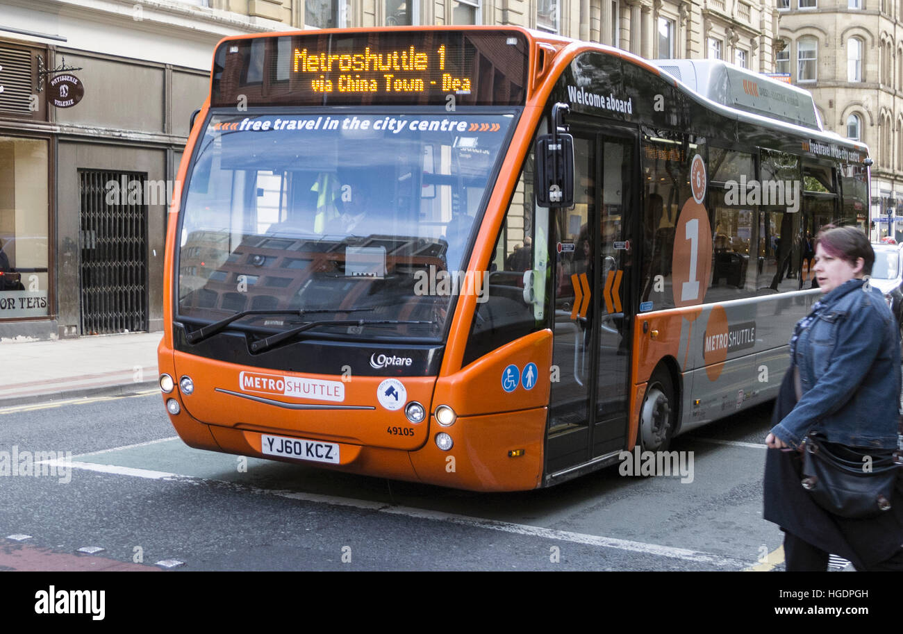 Manchester free bus hi-res stock photography and images - Alamy