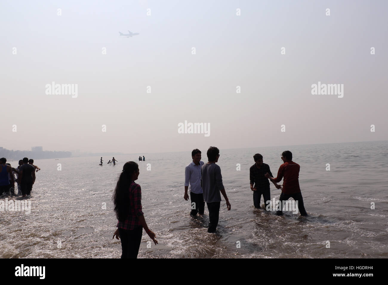 Juhu beach hi-res stock photography and images - Alamy
