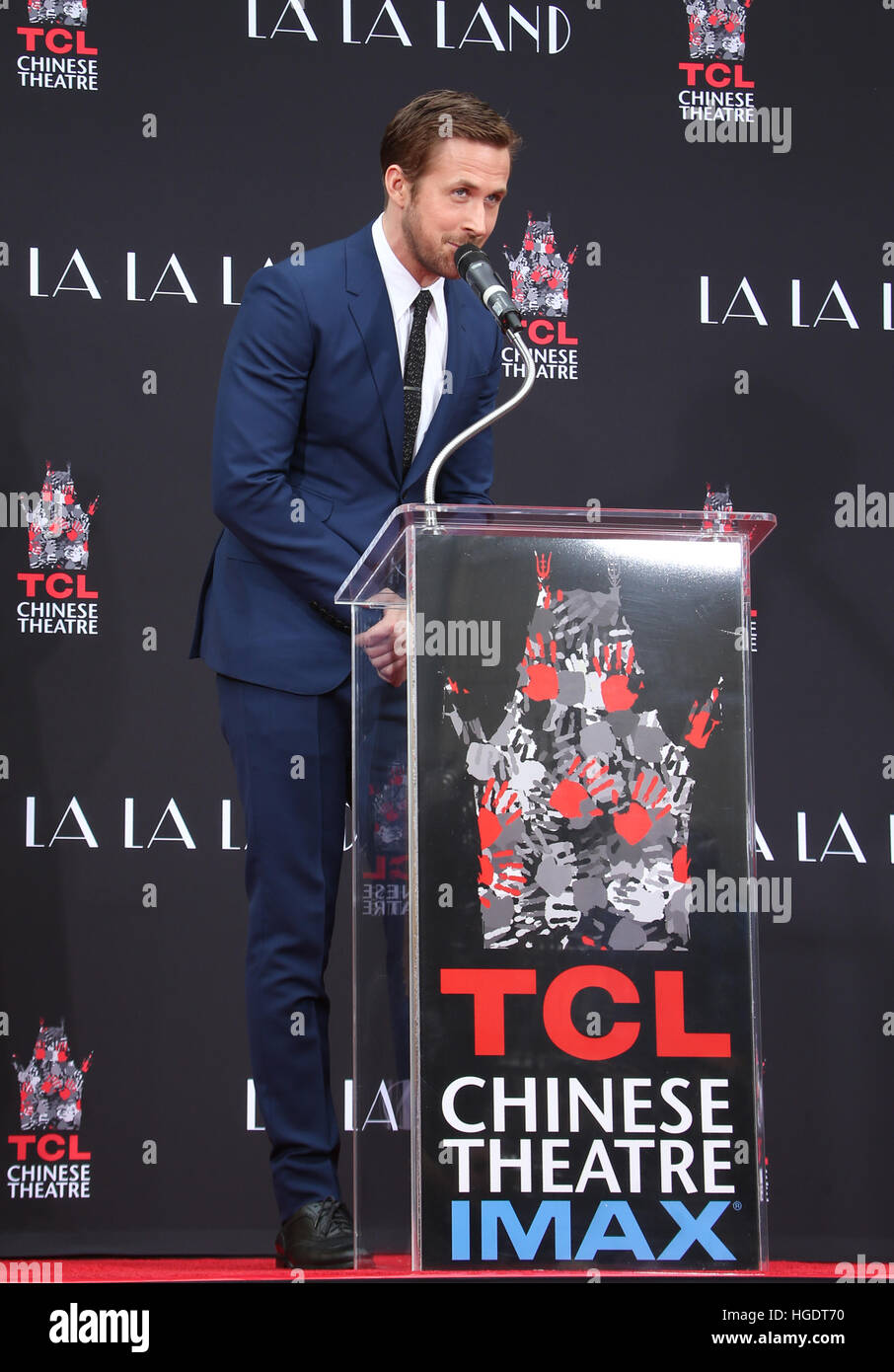 Ryan Gosling And Emma Stone Hand And Footprint Ceremony Featuring: Ryan ...