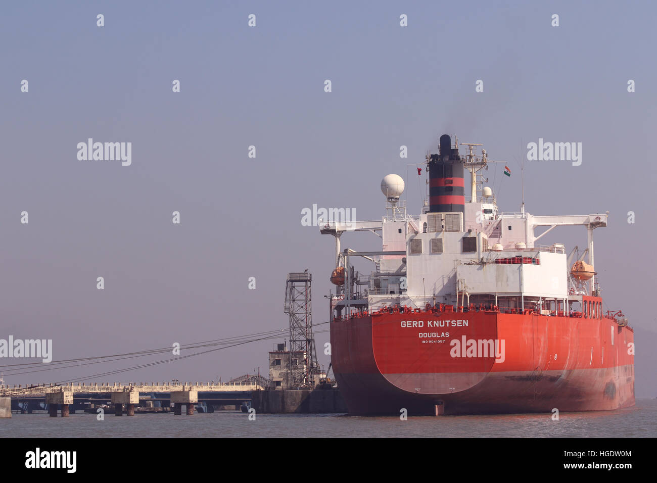 Ferry boats and ships Stock Photo - Alamy
