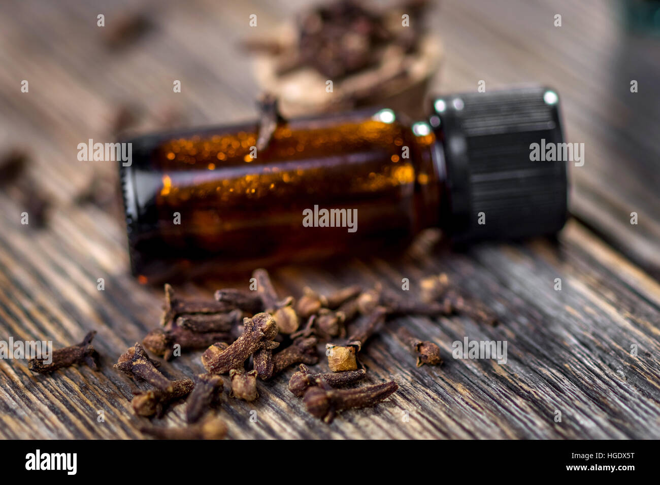 Clove oil essential flower hi-res stock photography and images - Alamy