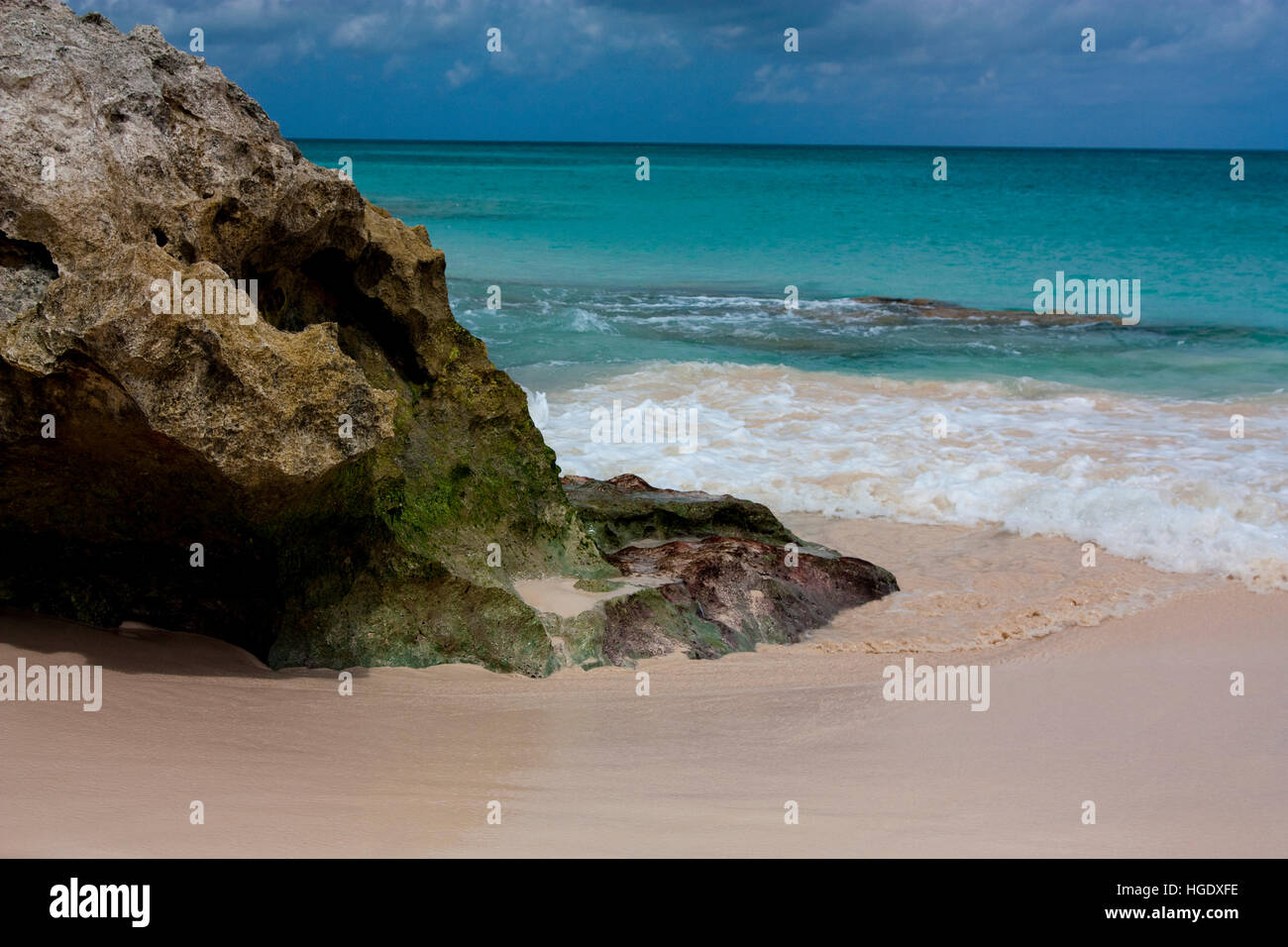 Pink beaches hi-res stock photography and images - Alamy