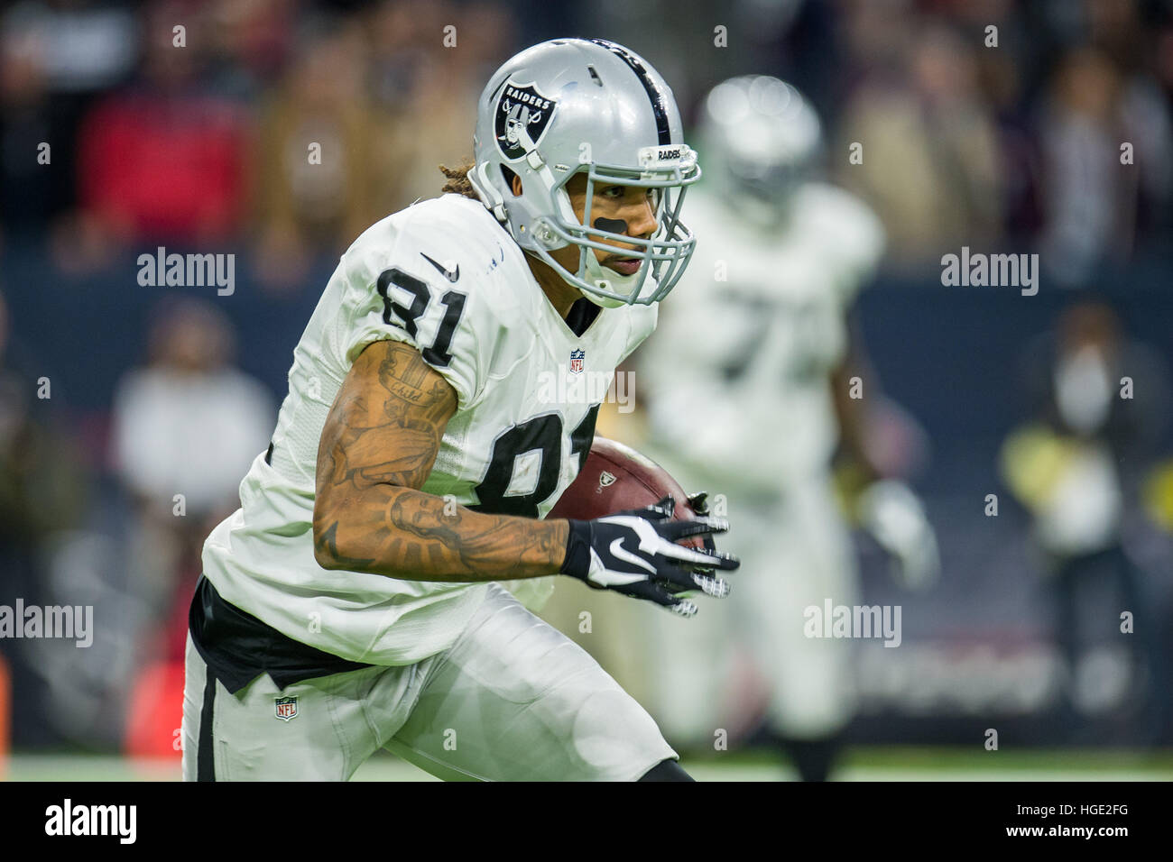 Houston, Texas, USA. 7th Jan, 2017. Oakland Raiders tight end Mychal ...