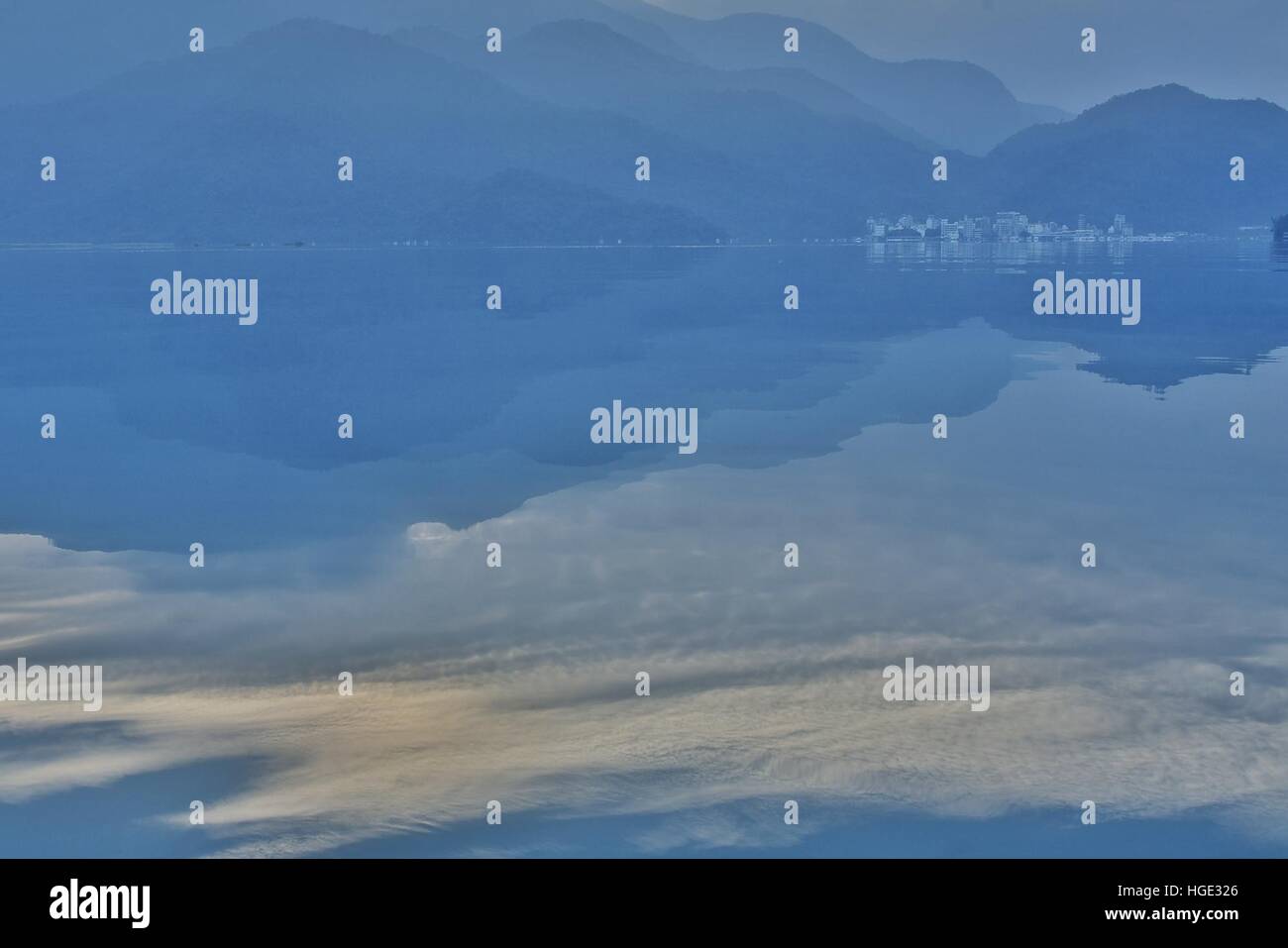 Nantou. 8th Jan, 2017. Photo taken on Jan. 8, 2017 shows the morning ...