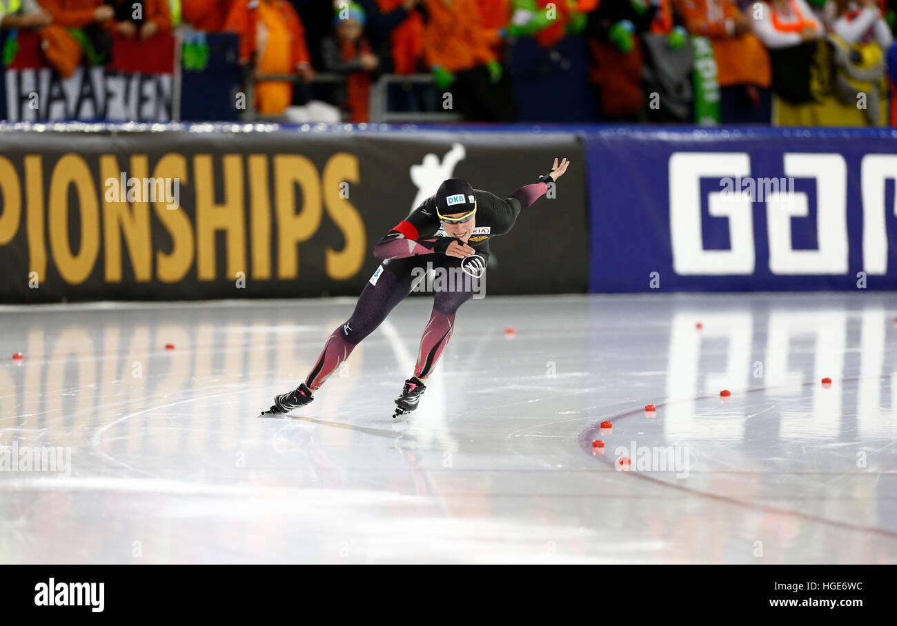 German speed skater Gabriele Hirschbichler in action during women's ...