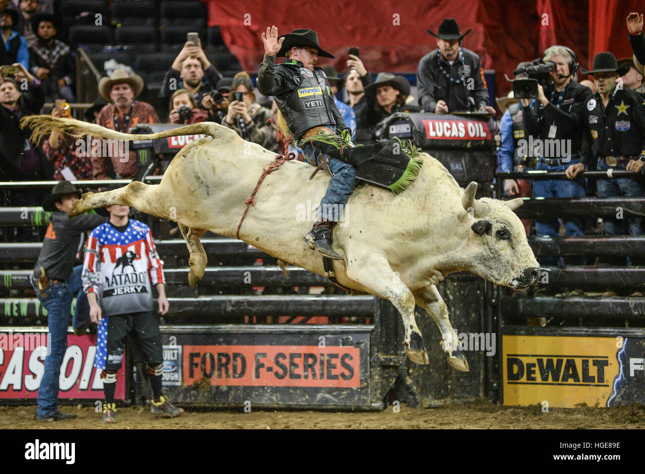 Chase outlaw hi-res stock photography and images - Alamy