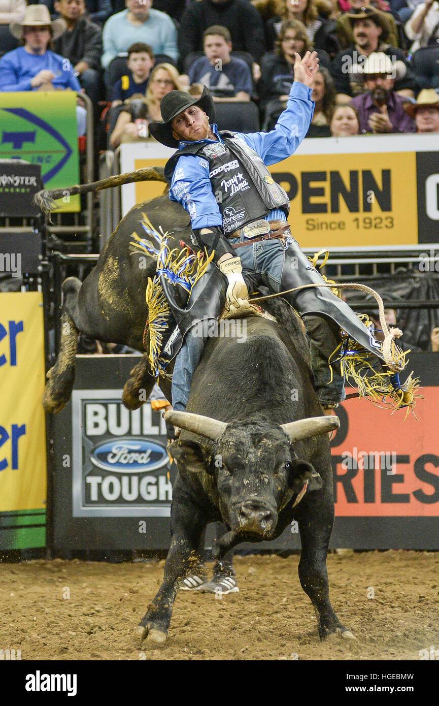 New York, USA. 8th Jan, 2017. J.W. HARRIS in action during the final ...