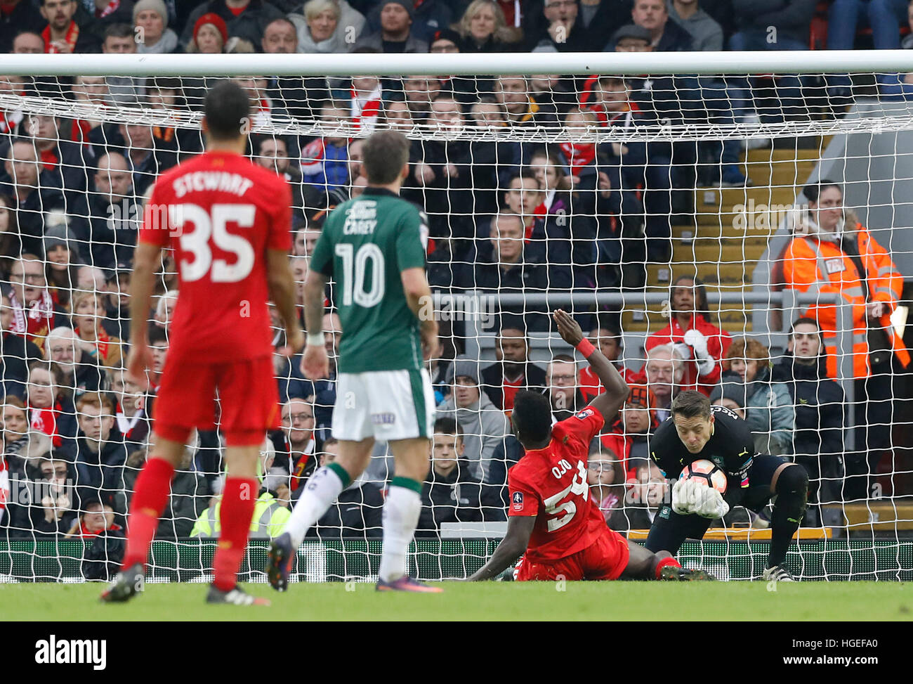 Goalkeeper luke mccormick hi-res stock photography and images - Alamy