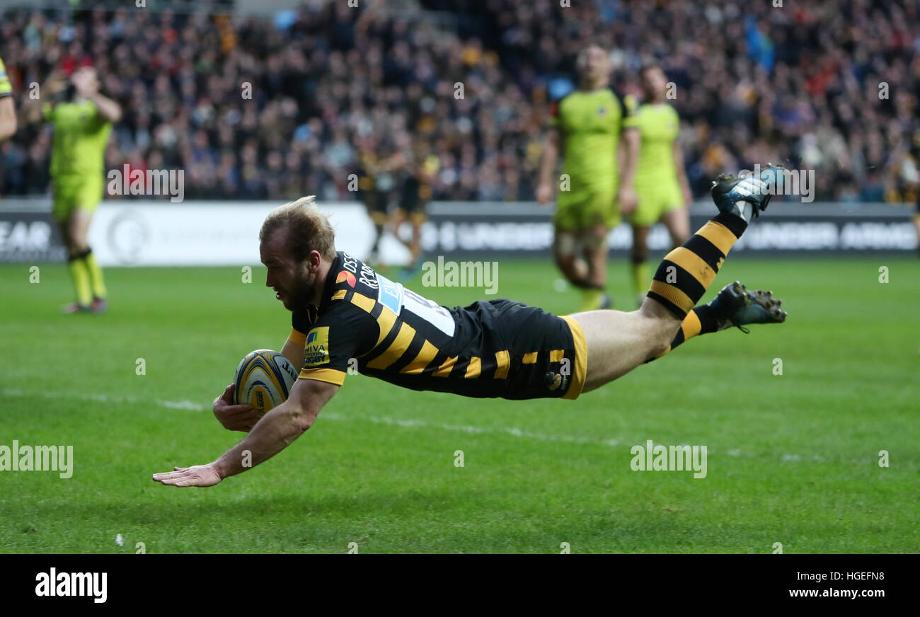 Wasps' Dan Robson scores their third try during the Aviva Premiership ...