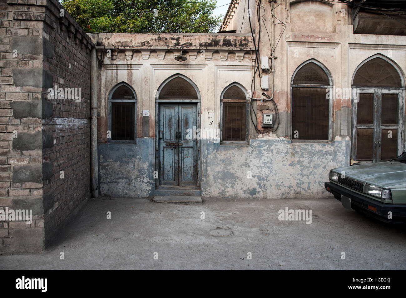 An old building that reflects the culture of Pakistan Stock Photo - Alamy