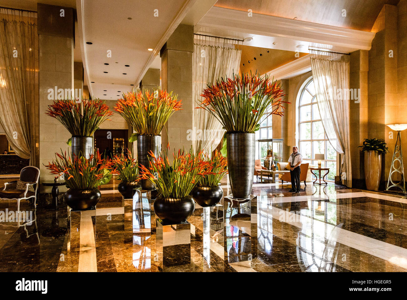 The Crescent, 400 Crescent Court, Dallas, Texas Stock Photo - Alamy