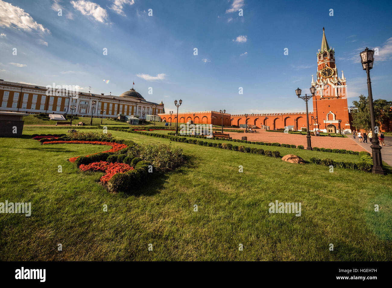 Saviour Tower and the Council of Ministers of Russia (Kremlin, Moscow ...