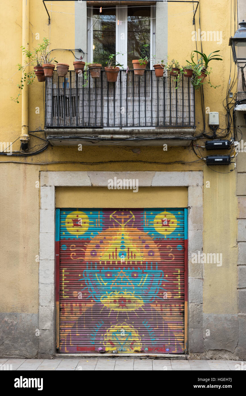 Painted door in Barcelona, Catalonia, Spain Stock Photo - Alamy