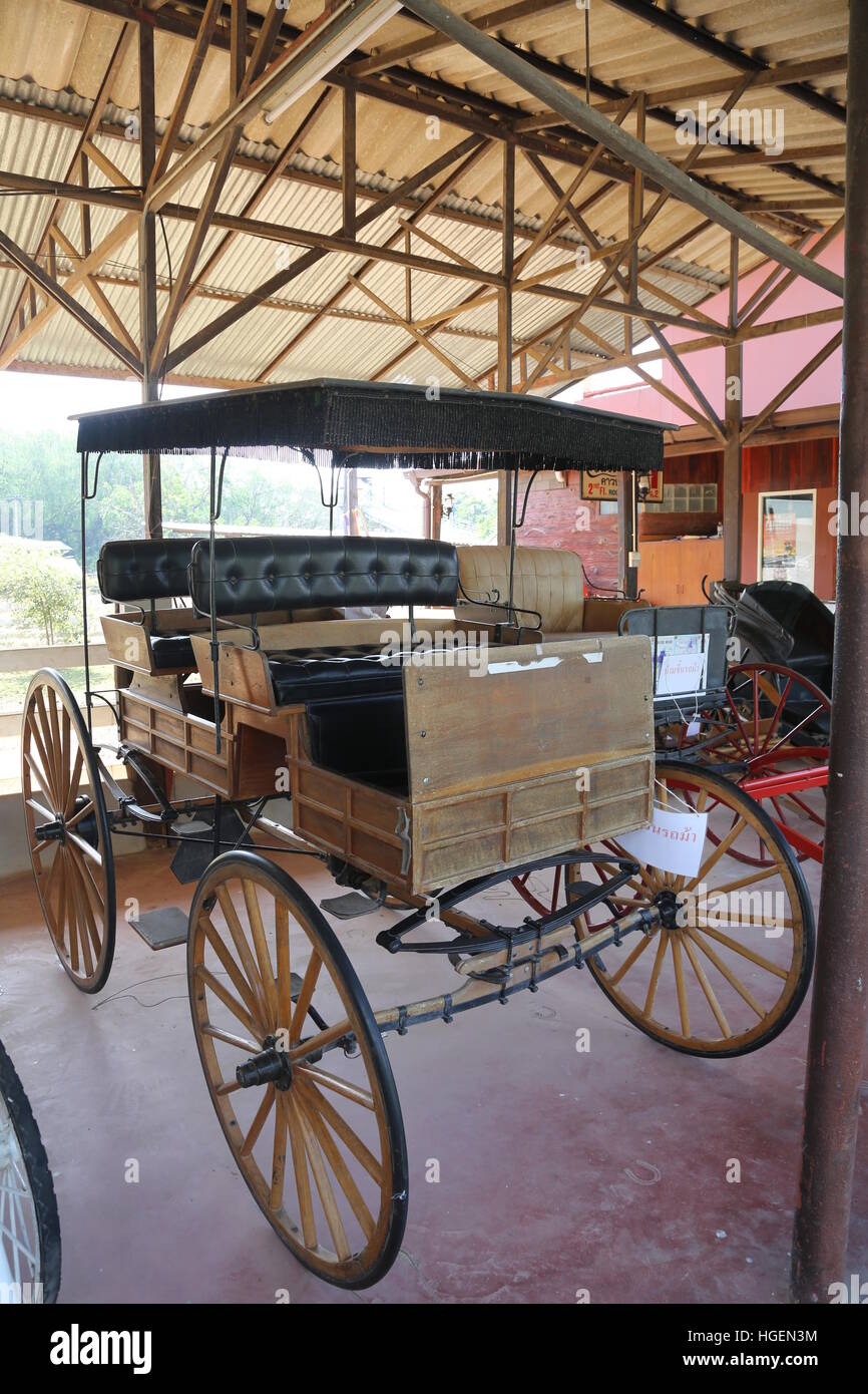 Old-fashioned horse-drawn carriage Stock Photo - Alamy