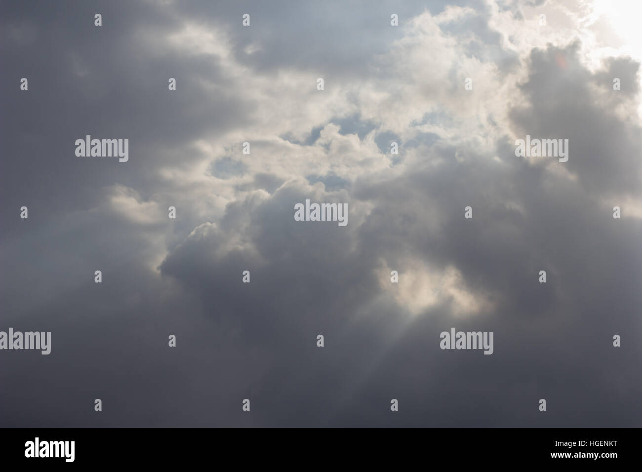 Dark raincloud hi-res stock photography and images - Alamy