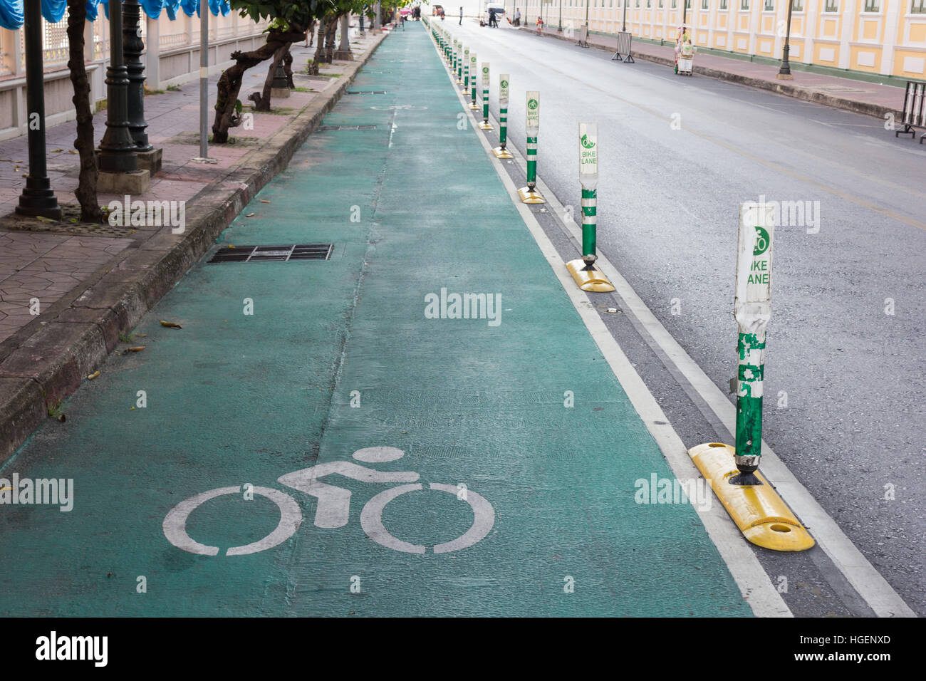 bicycle lane beside the road in the city Stock Photo - Alamy