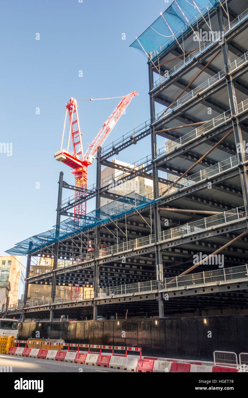 Goldman sachs headquarters london hi-res stock photography and images ...