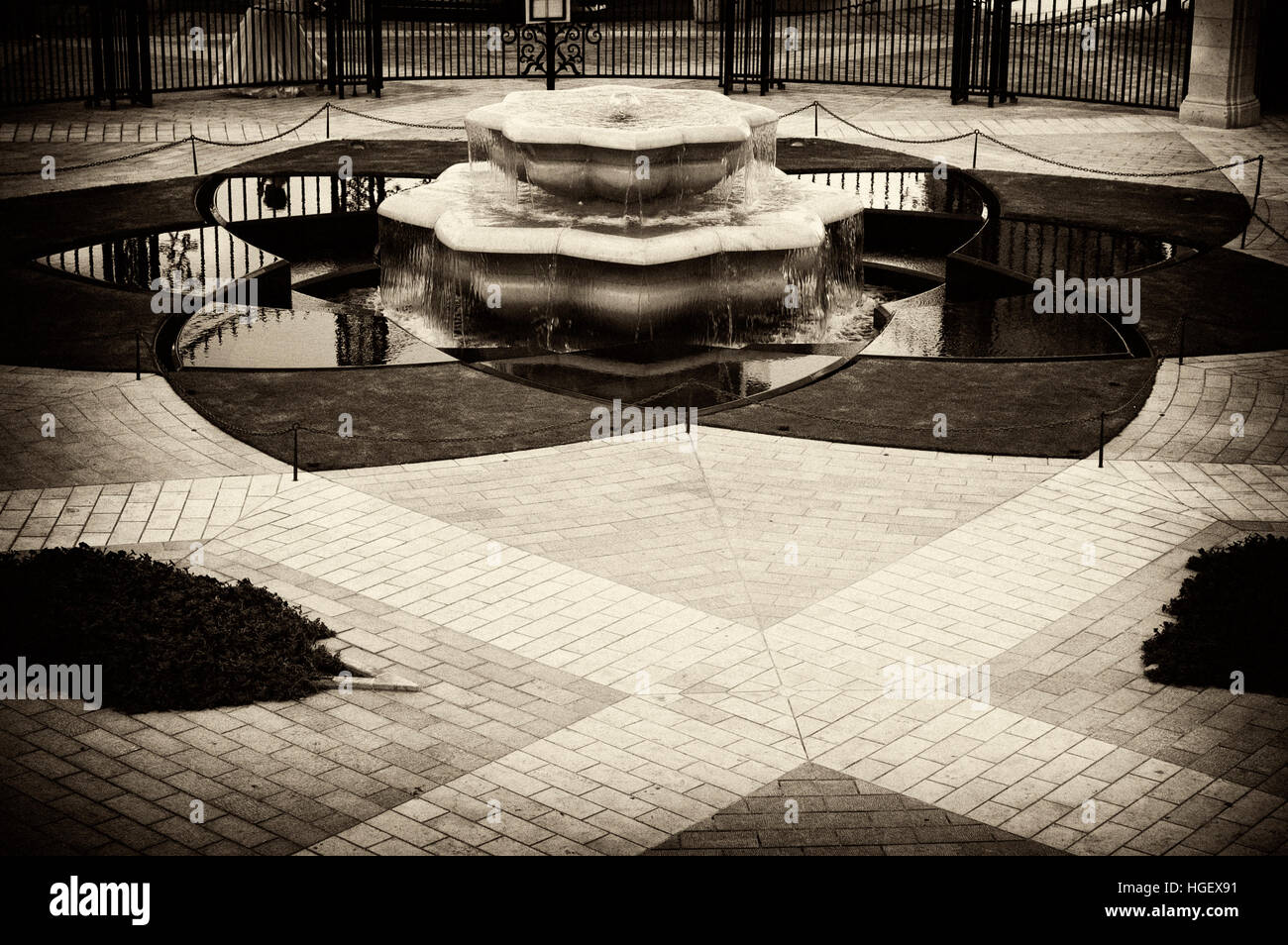 Israel, Haifa,architecture, photo Baha'i Gardens, fountain Stock Photo ...