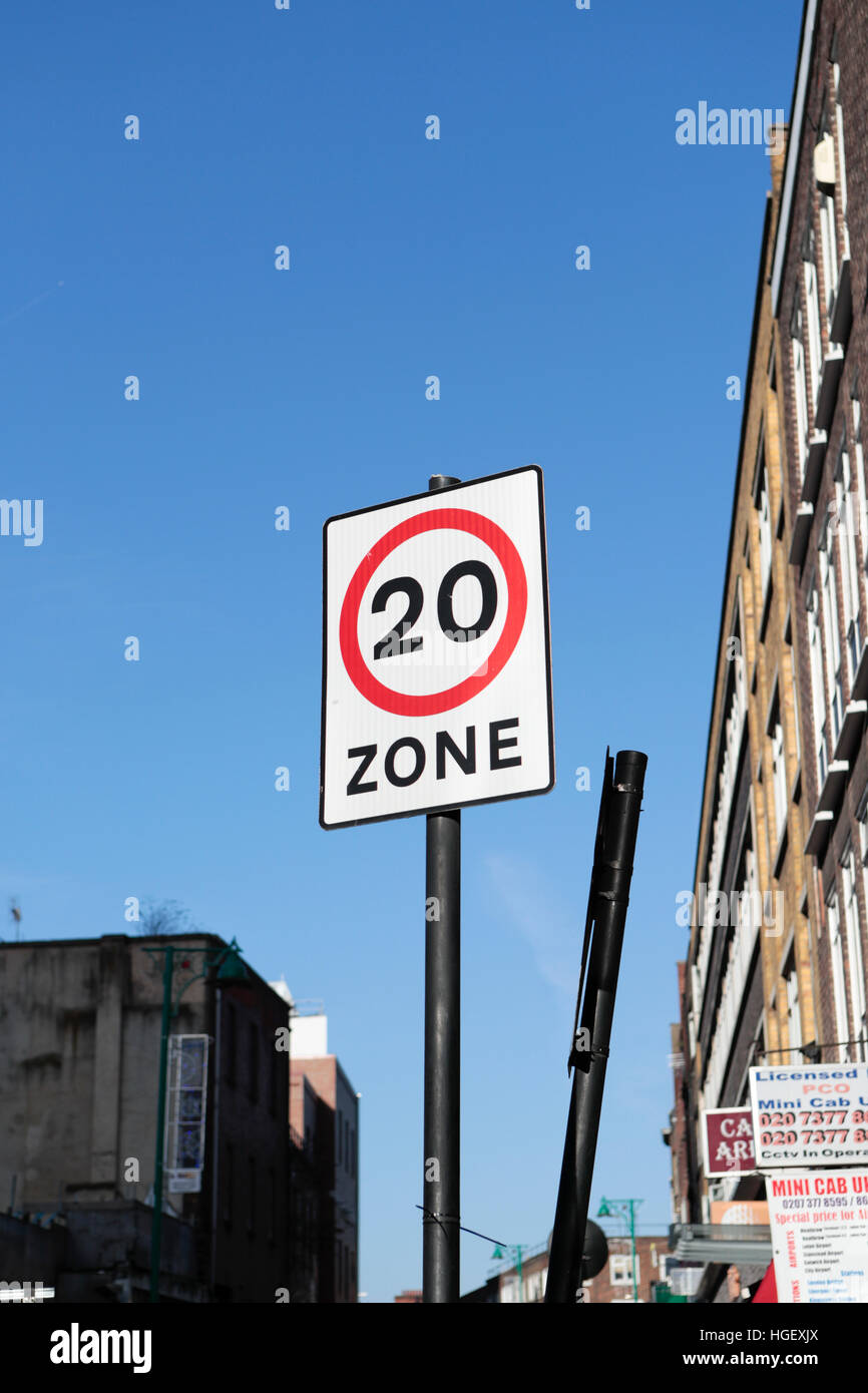 20 road markings hi-res stock photography and images - Alamy
